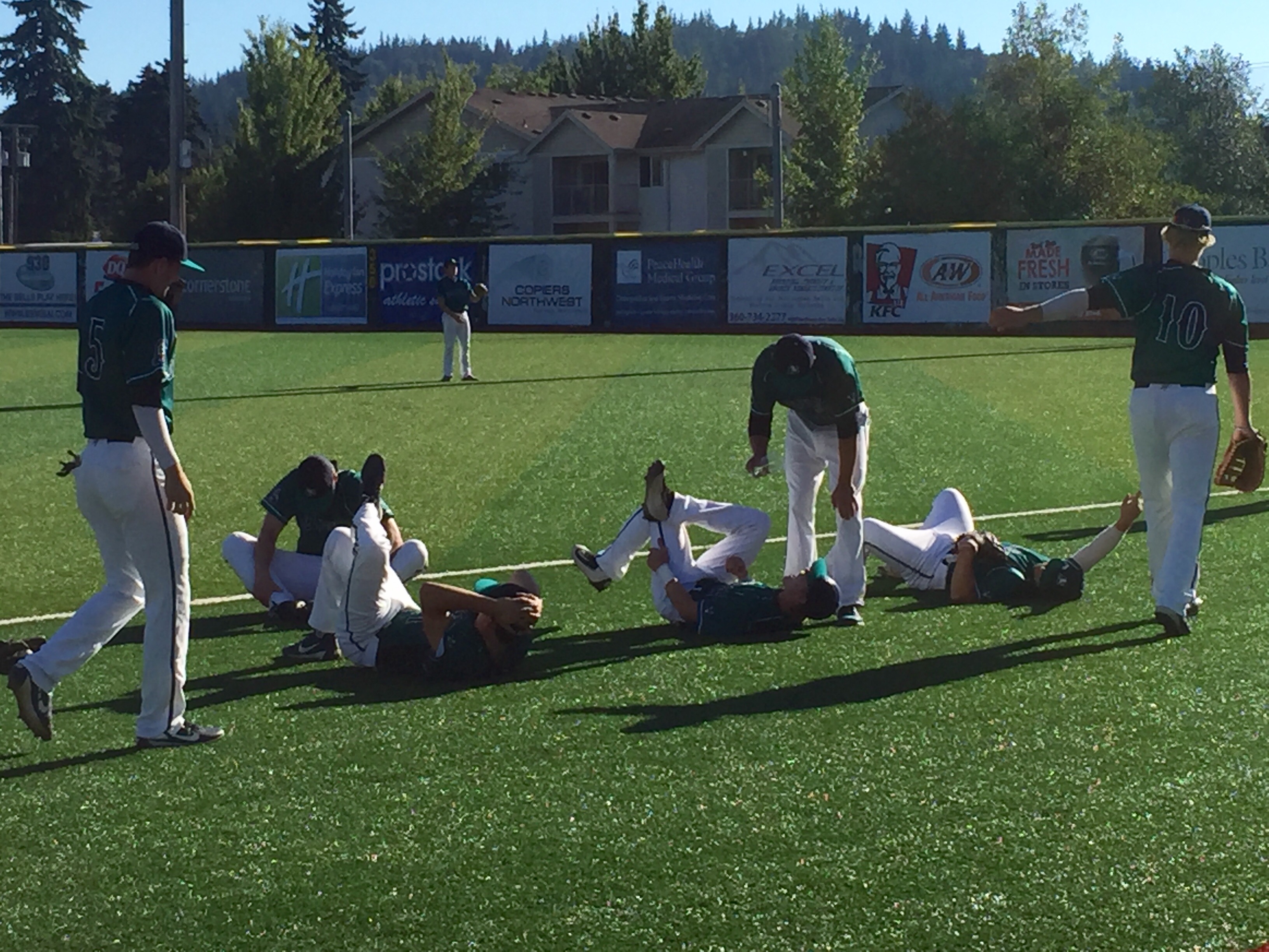 PHOTOS: Cascade Radio Group Night with the Bells | 1170 KPUG-AM